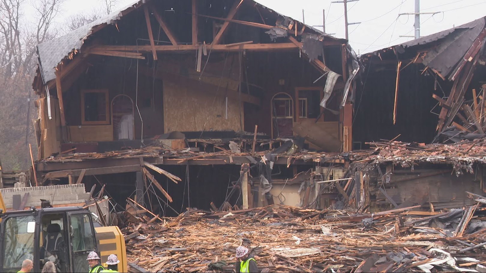 Saying Goodbye to a Haunted Legend: Bobby Mackey’s Music World ...